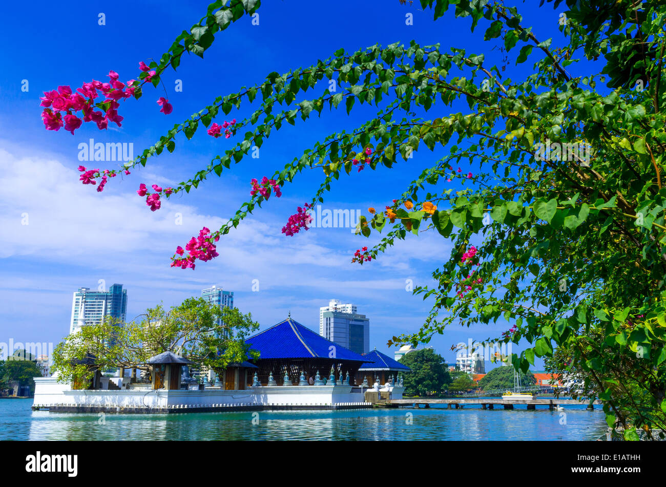 Gangarama Buddhist Temple, Colombo, Sri Lanka Stock Photo - Alamy