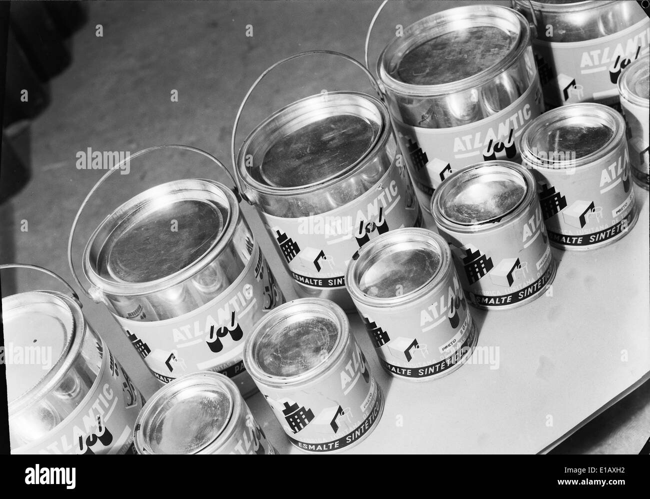 Manufacturing paint industry Black and White Stock Photos & Images - Alamy
