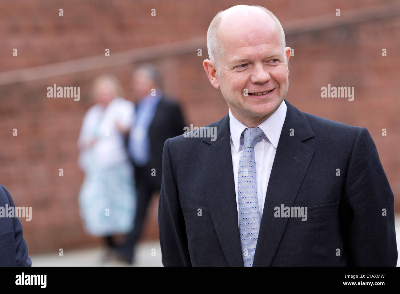 UK, Manchester : William Hague MP giving a television interview outside ...