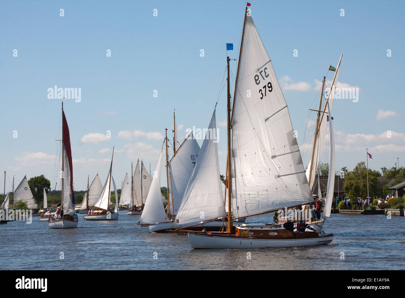 Broads one design hi-res stock photography and images - Alamy