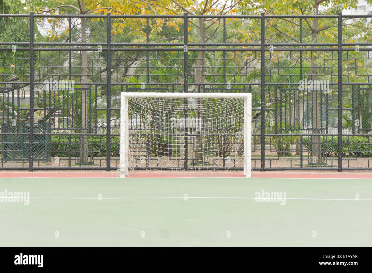 A soccer net, front view Stock Photo - Alamy