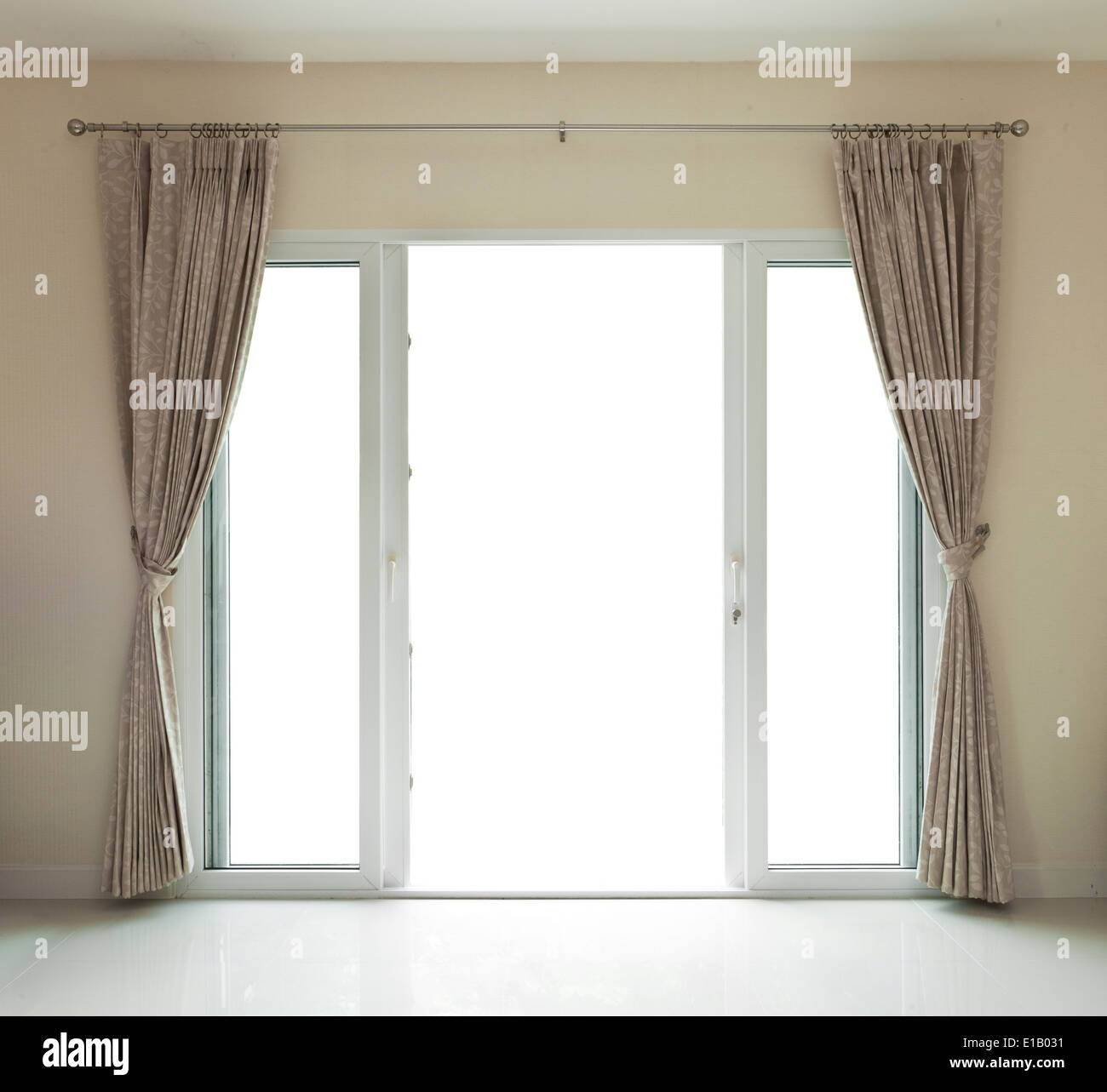 Open curtain hi-res stock photography and images - Alamy