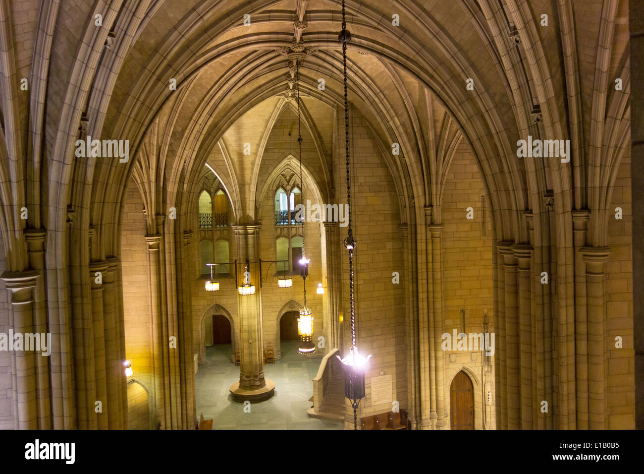 Cathedral of learning at the university of Pittsburgh Stock Photo - Alamy