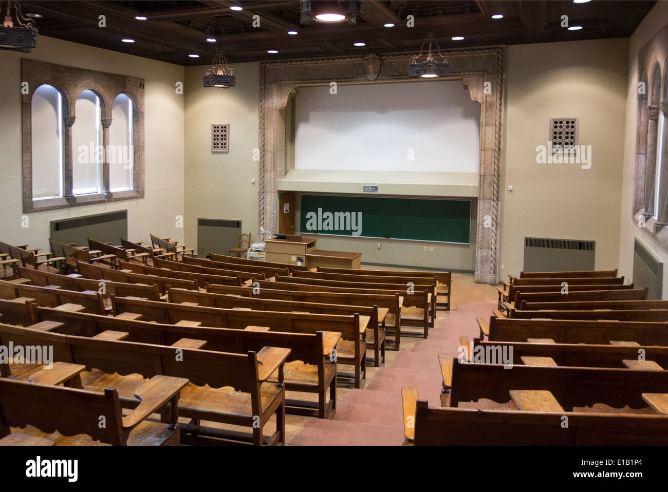 Cathedral of learning at the university of Pittsburgh Stock Photo - Alamy