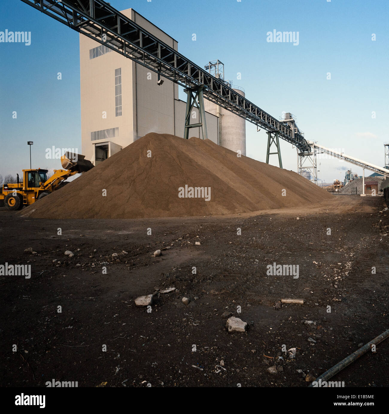 Slag pile hi-res stock photography and images - Alamy