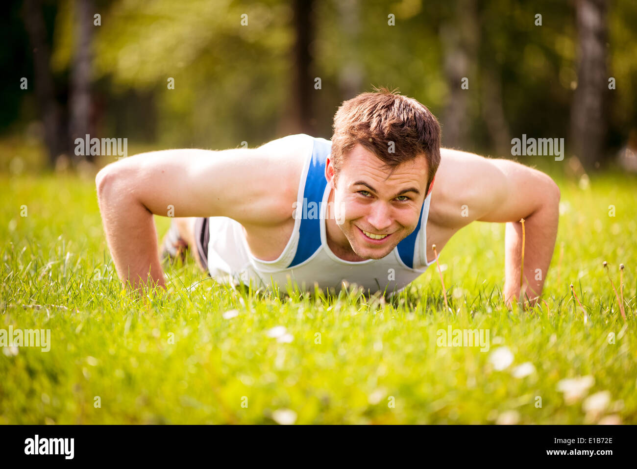 Making muscles hi-res stock photography and images - Alamy
