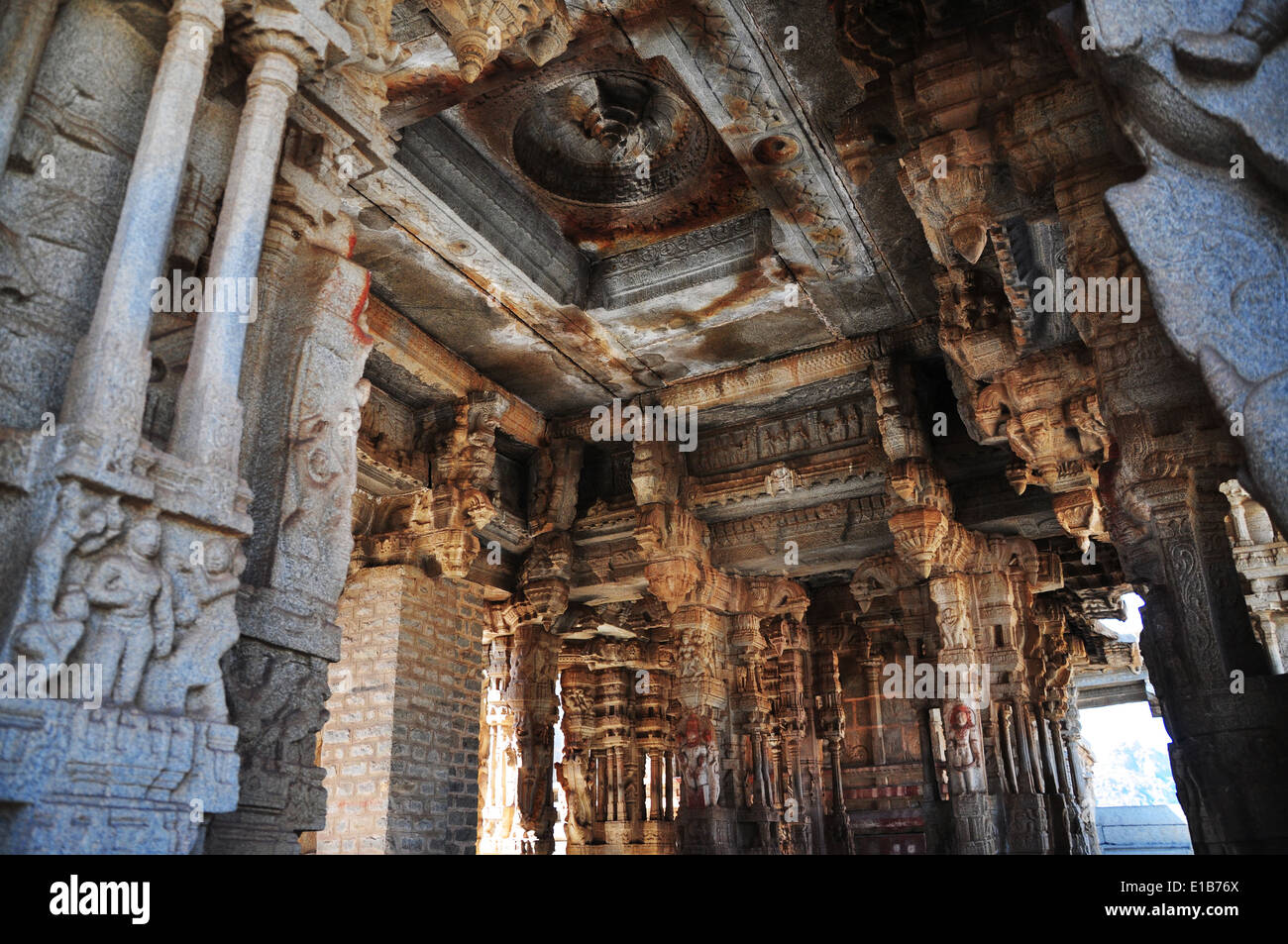 Sculpture of Vijayanagara Stock Photo - Alamy