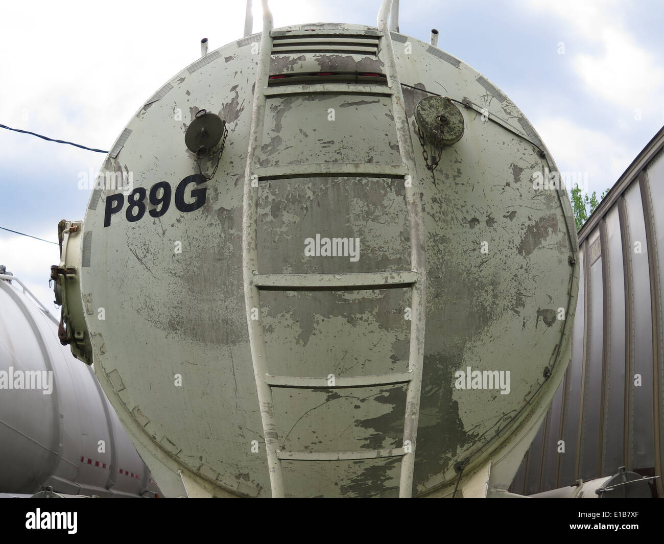 Back view angle hi-res stock photography and images - Alamy