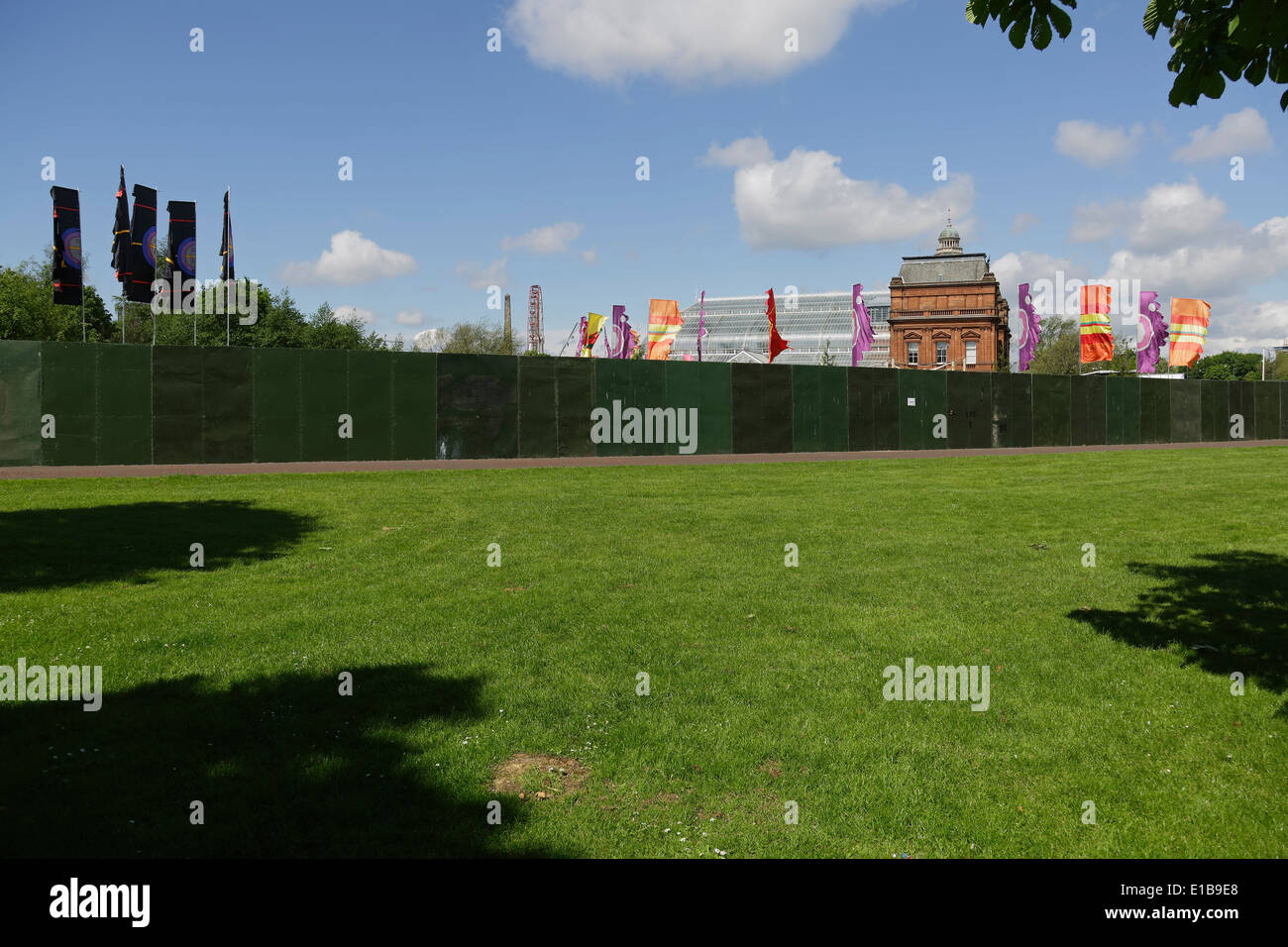 High security fencing hi-res stock photography and images - Alamy