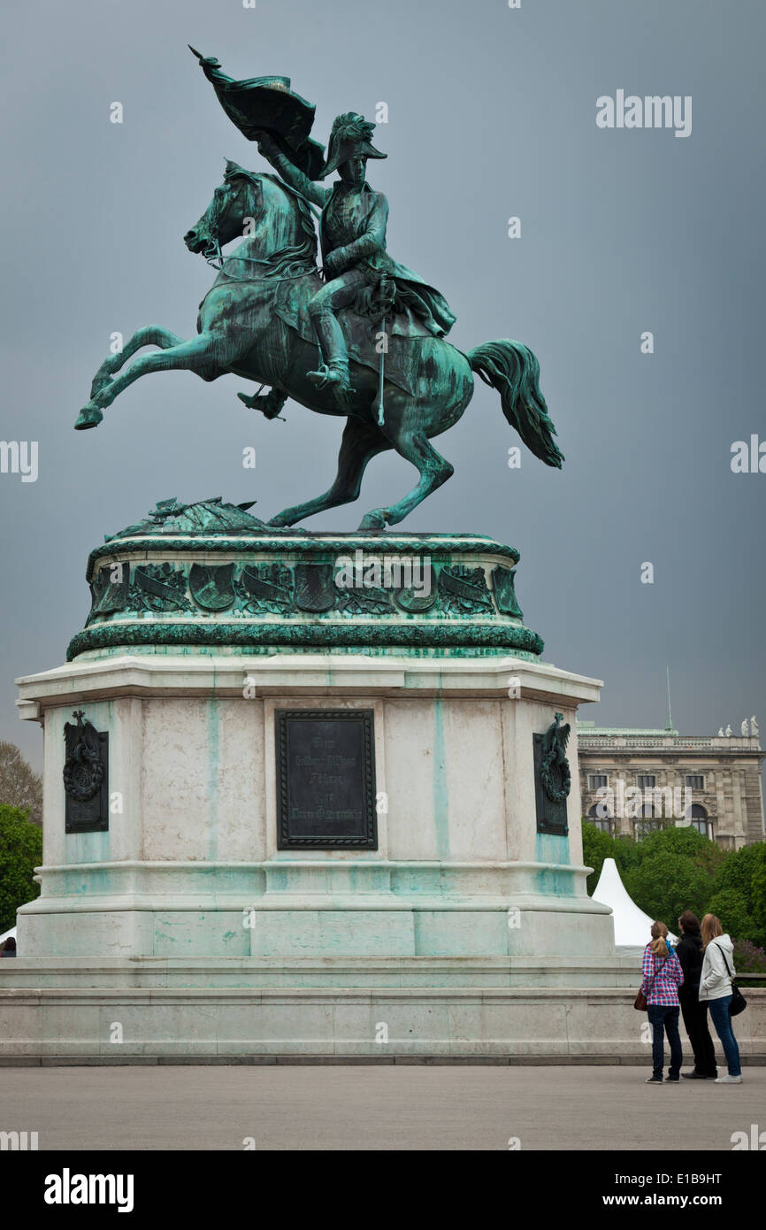 Napoleon statue hi-res stock photography and images - Alamy