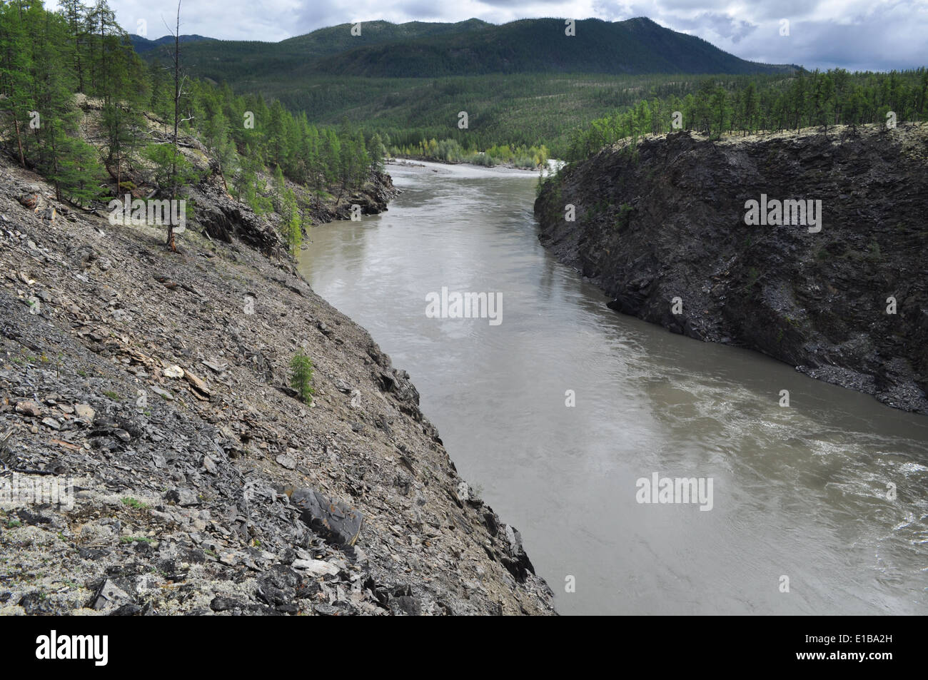 River suntar yakutia mountains hi-res stock photography and images - Alamy