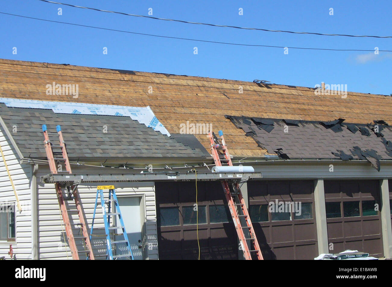 Heated Shop Roof Stock Photo - Alamy