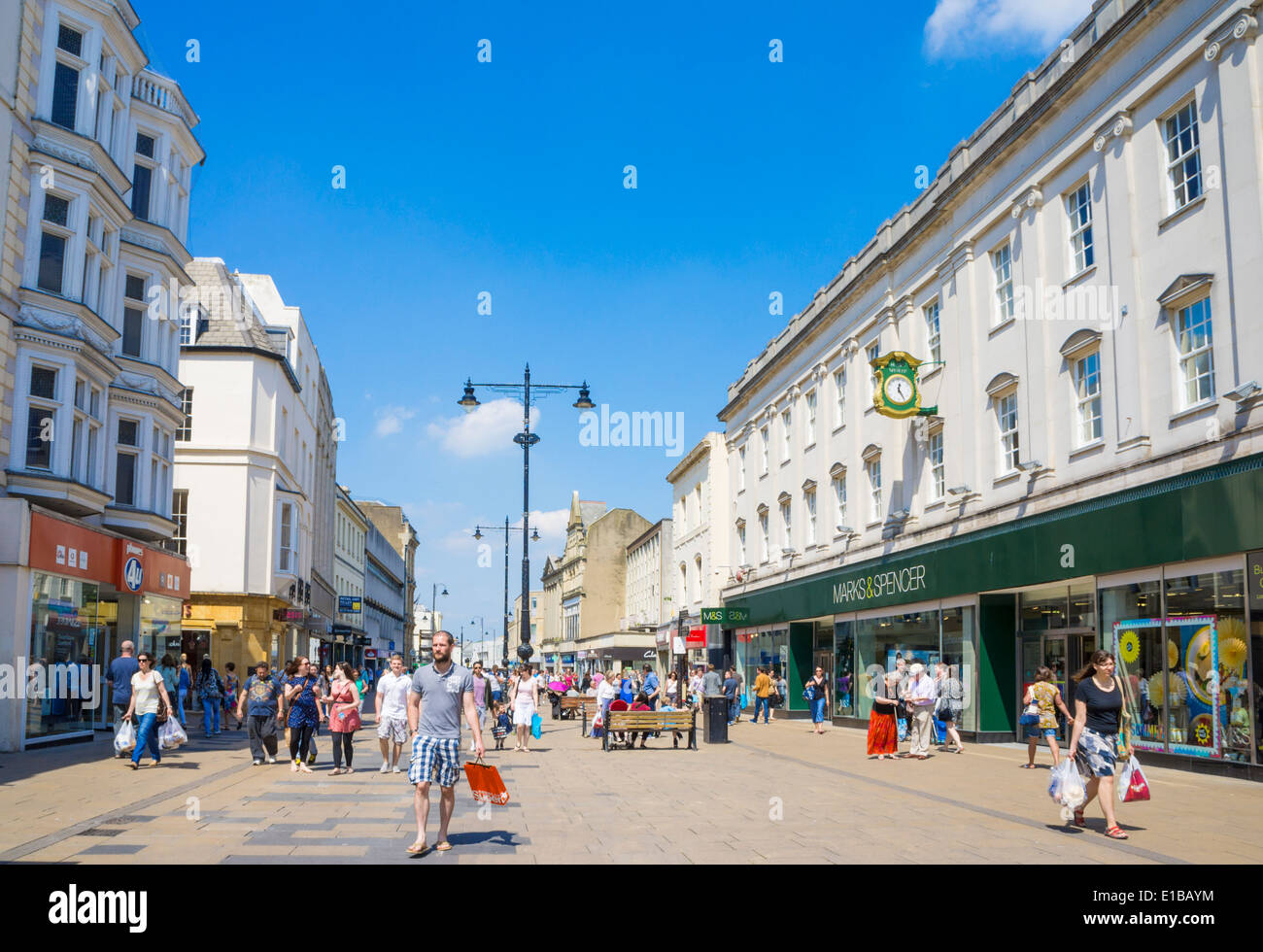 High street UK high street - Shoppers in the High Street, Cheltenham ...