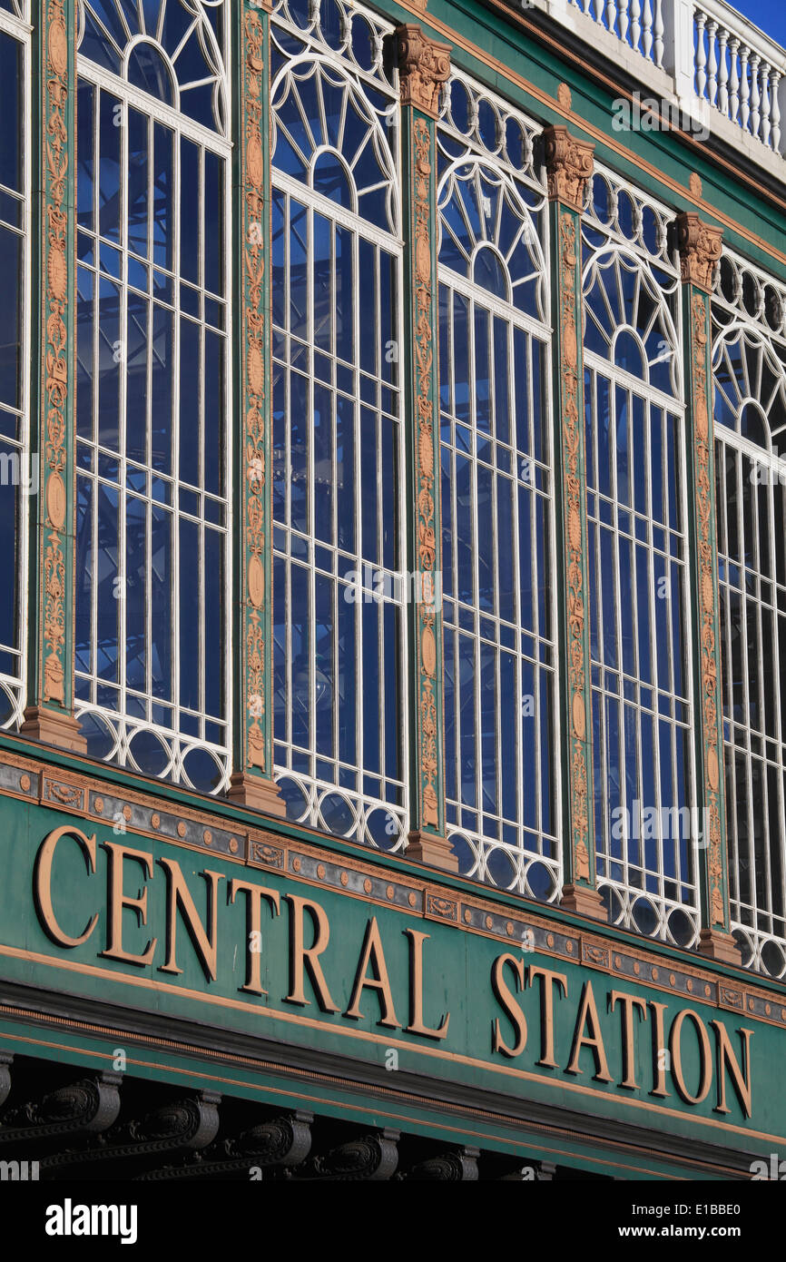 Station architecture scotland hi-res stock photography and images - Alamy