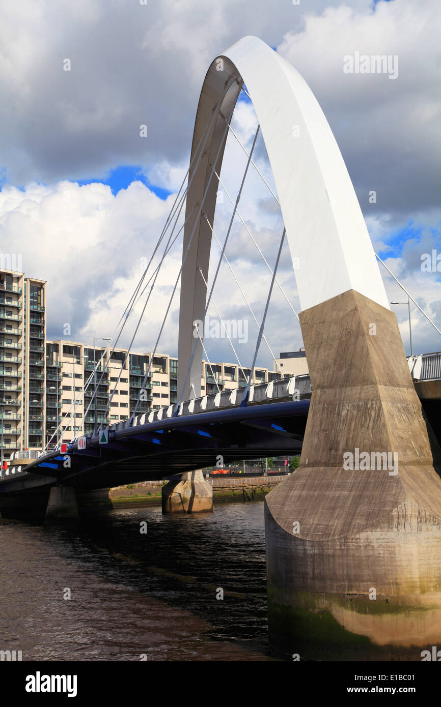 UK, Scotland, Glasgow, Clyde Arc, River Clyde Stock Photo - Alamy