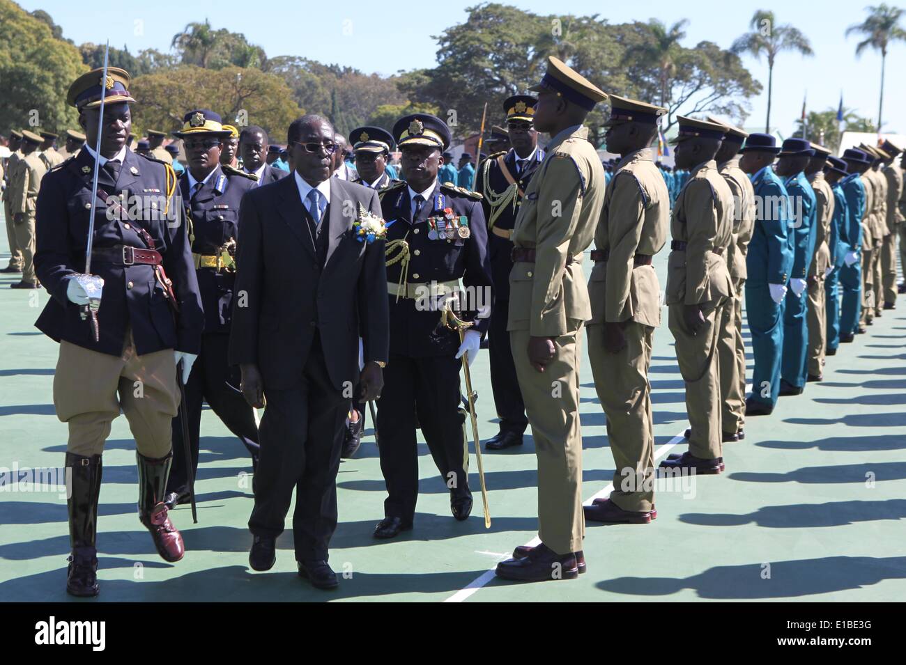 Zimbabwes police commissioner augustine chihuri hi-res stock ...