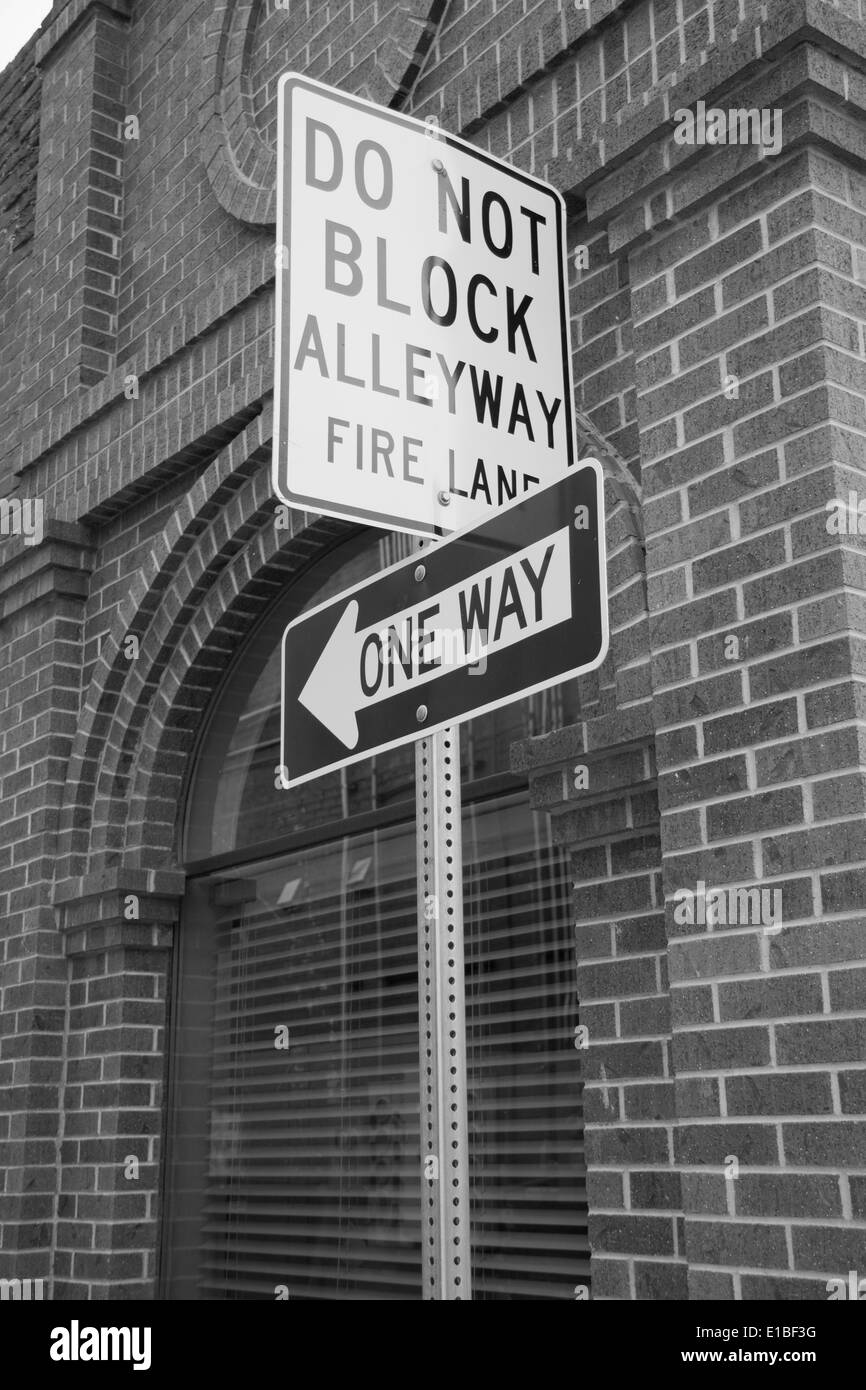 Street sign in alley in downtown Loveland, Colorado USA Stock Photo - Alamy