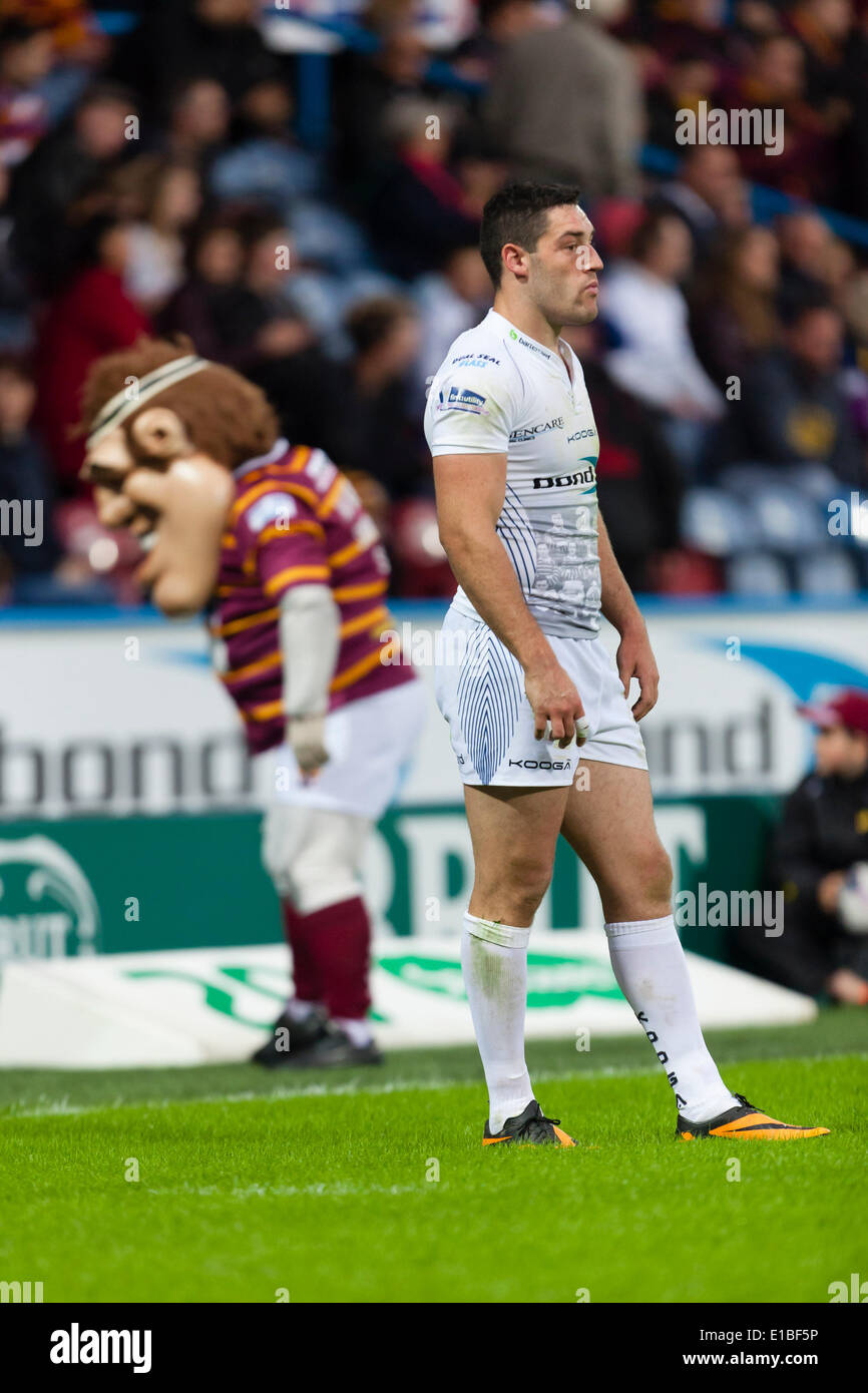 Huddersfield giants mascot hi-res stock photography and images - Alamy