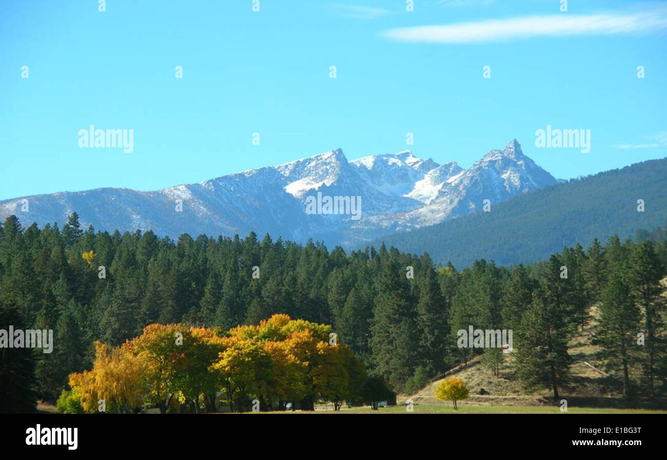 Trapper Peak in the Bitterroot National Forest showcases vibrant autumn ...