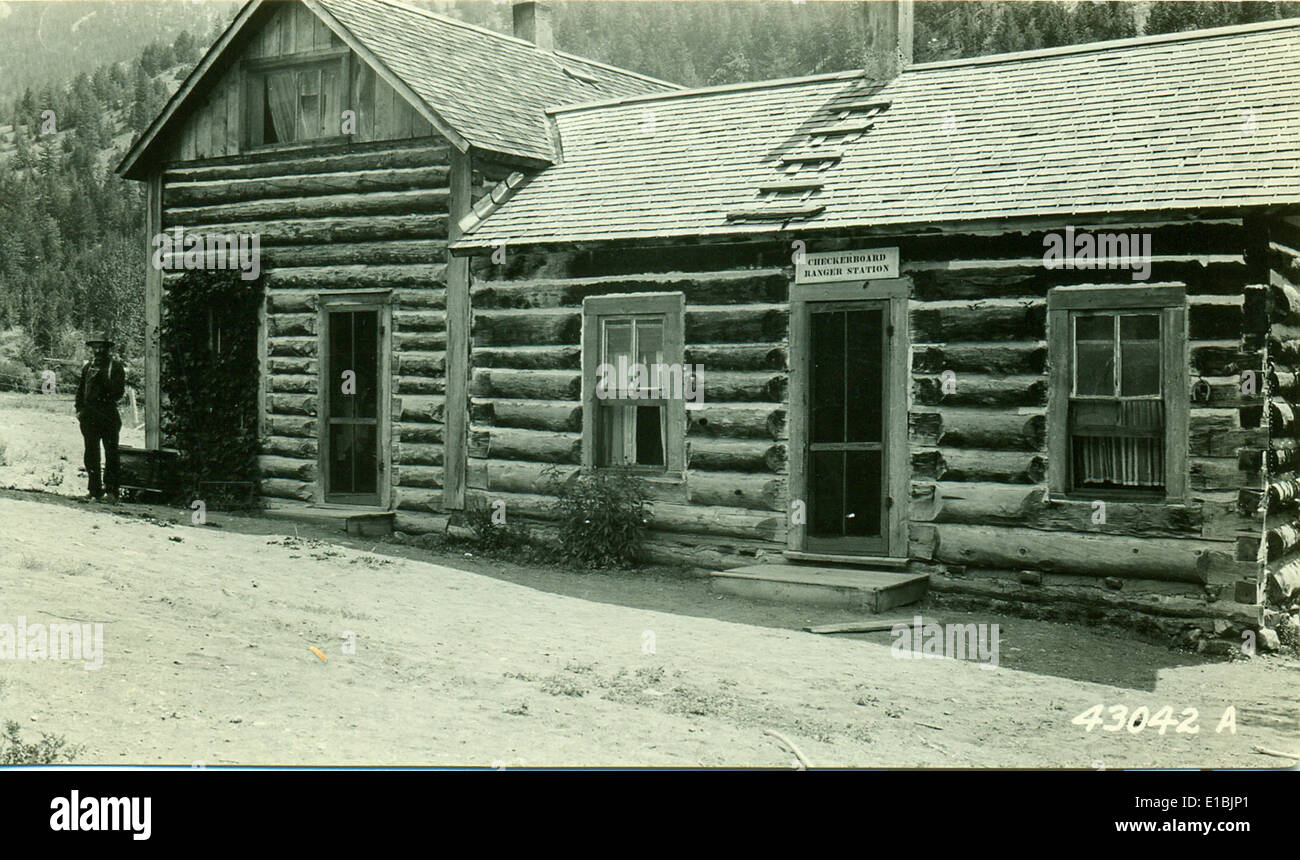 Checkerboard 1 Ranger Station, located within a national forest, plays ...