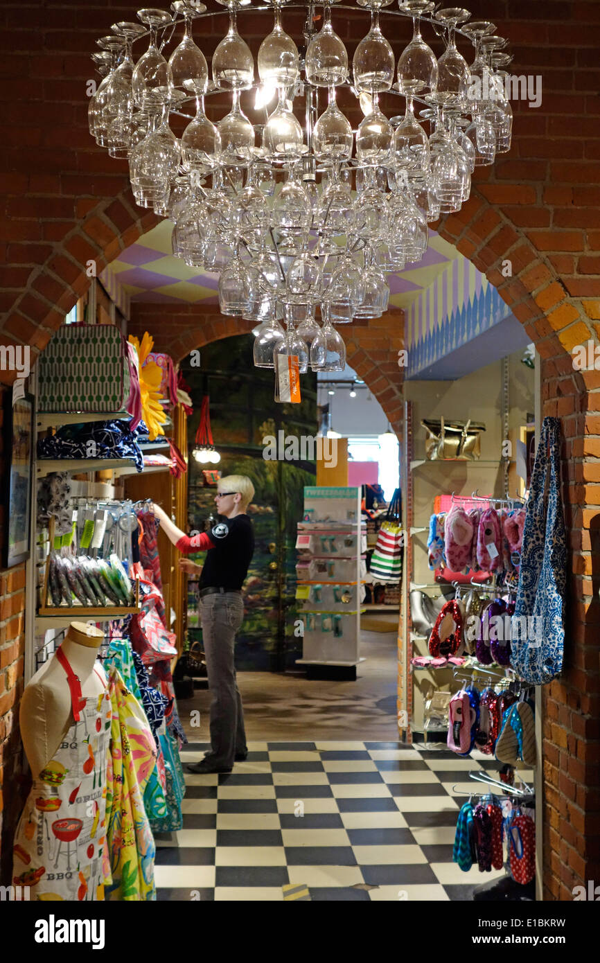 Shopping in leigh hi-res stock photography and images - Alamy