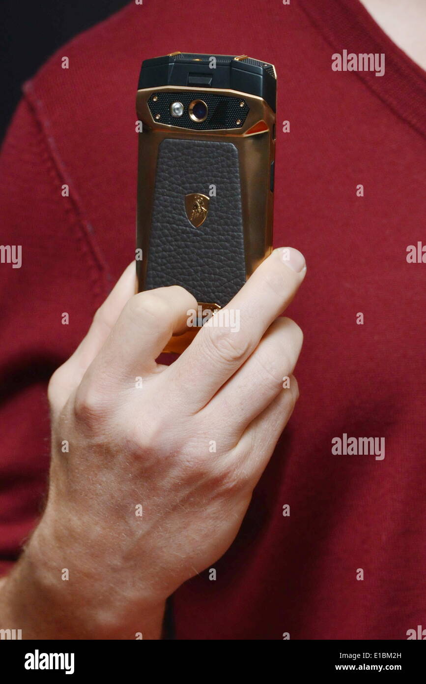 Tonino lamborghini smartphone hi-res stock photography and images - Alamy