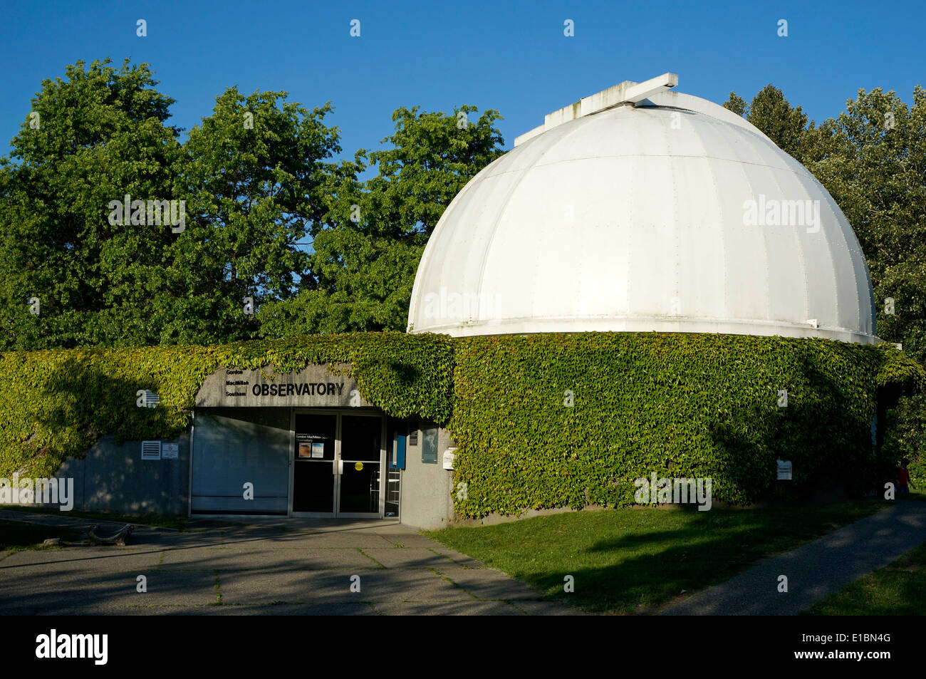 The Gordon MacMillan Southam Observatory in Vanier Park, Vancouver, BC ...