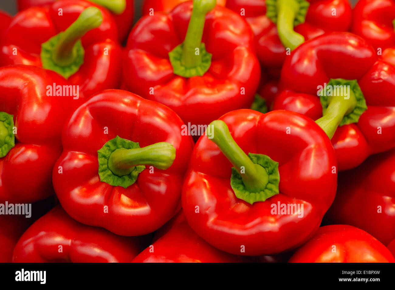 Red pepper pods hi-res stock photography and images - Alamy