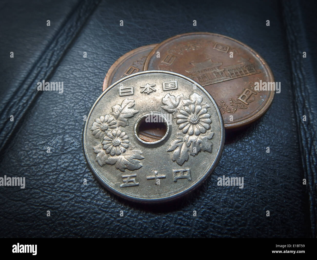 Yen coin hi-res stock photography and images - Alamy