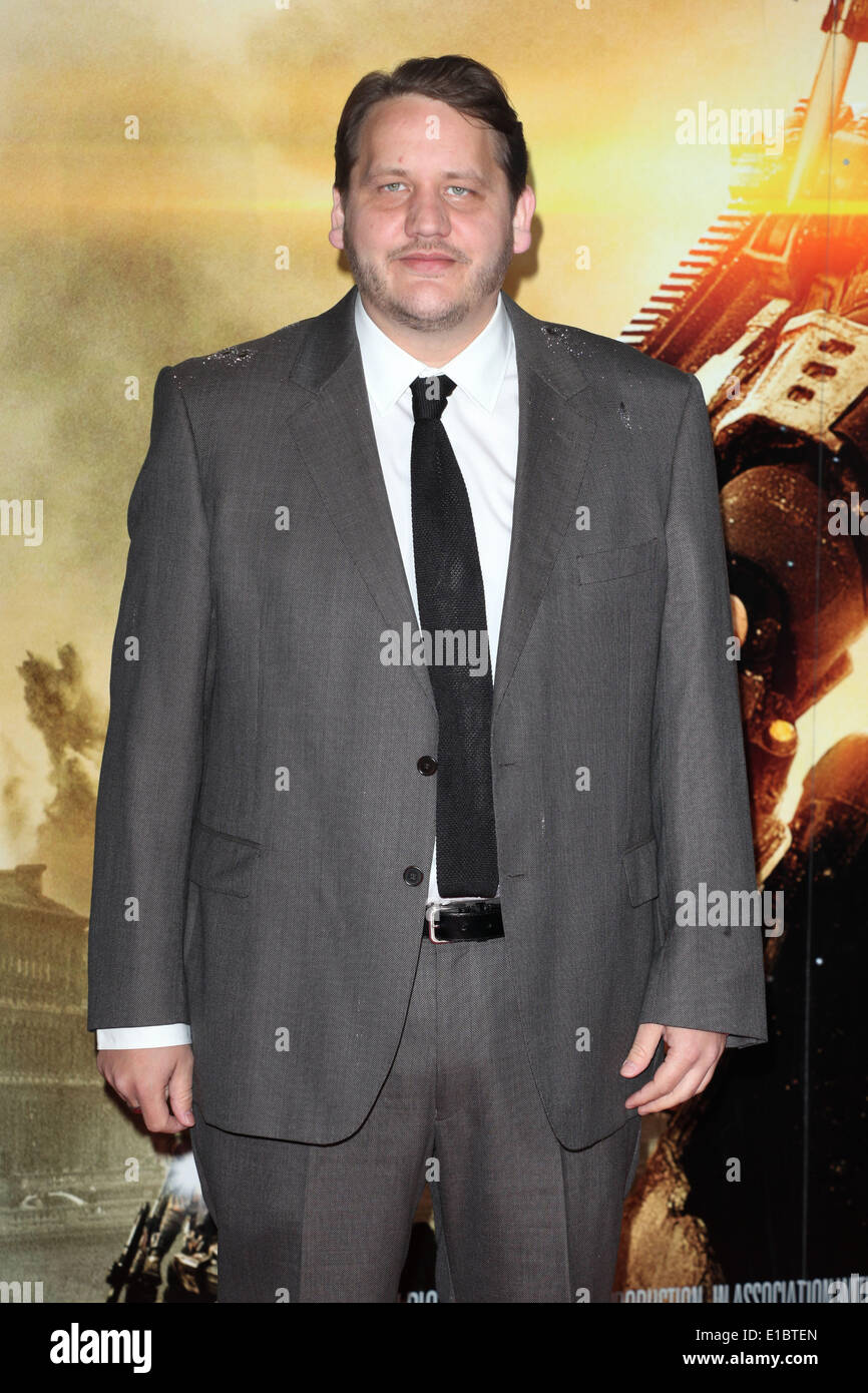 London, UK. 28th May, 2014. Tony Way arriving at the premiere of 'Edge ...