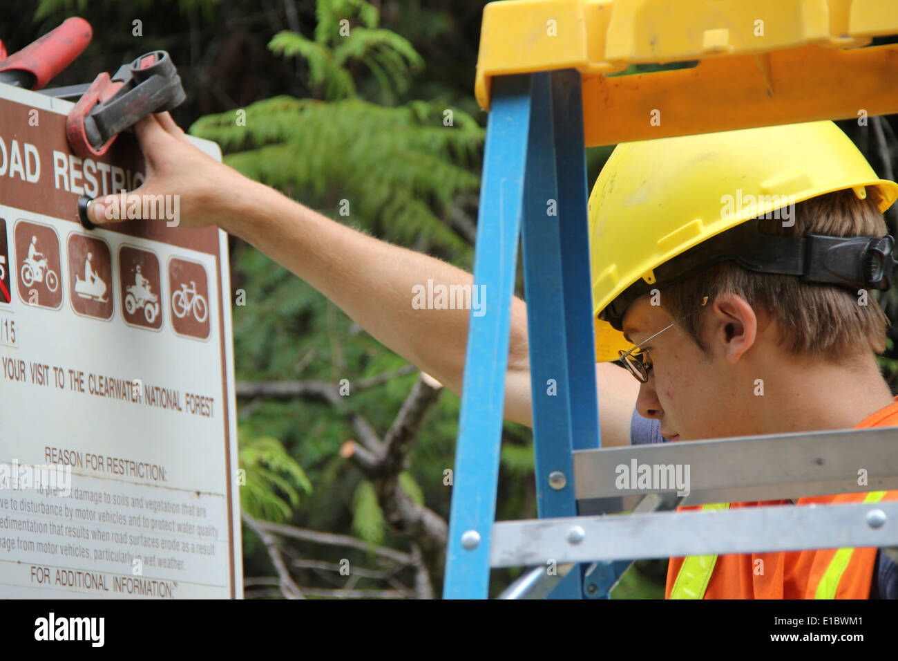 The Youth Conservation Corps (YCC) in the Northern Region engages young ...
