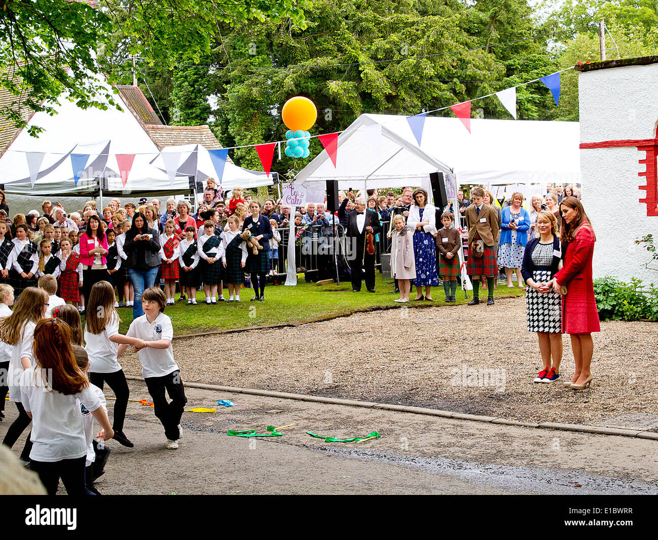 Forteviot, Scotland, UK. 29th May, 2014. Duchess of Cambridge ...