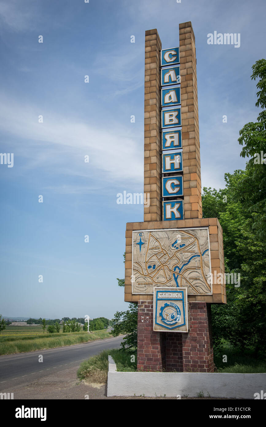 Entry sign in Sloviansk, Ukraine Stock Photo - Alamy