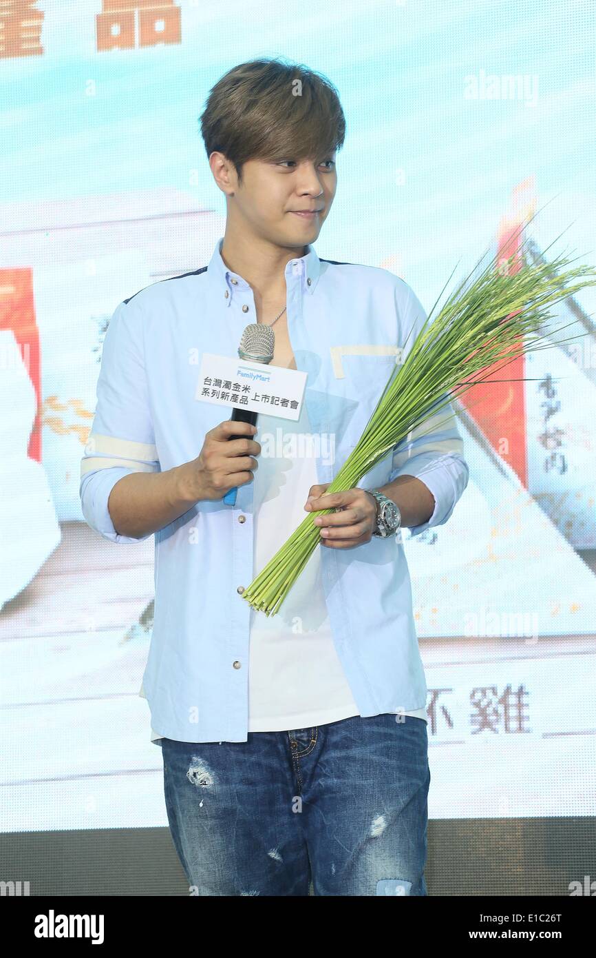 Taipei, China. 28th May, 2014. Taiwanese singer and actor Show Lo poses ...
