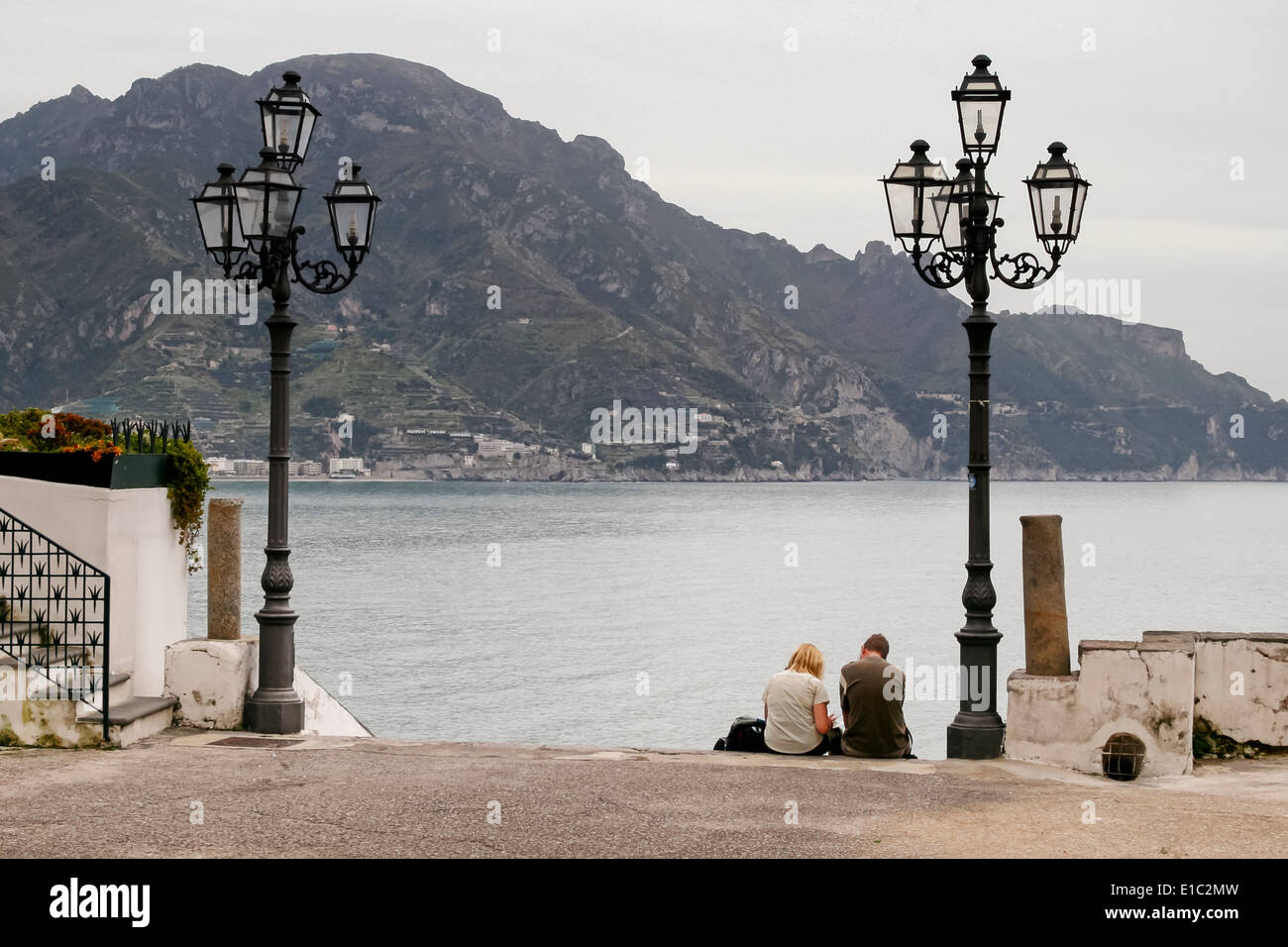 Italian man sitting on steps hi-res stock photography and images - Alamy