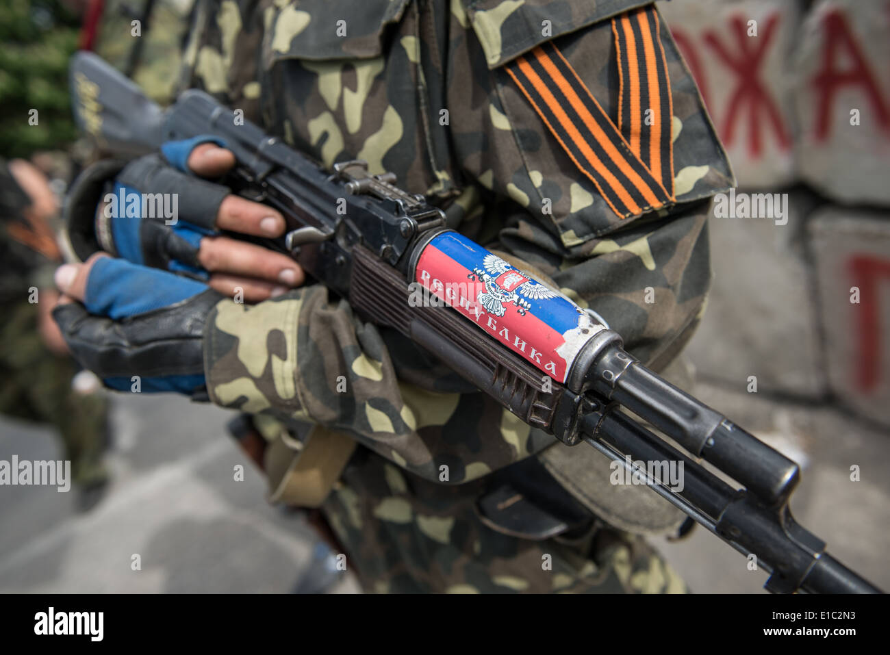 Pro-Russian militia checkpoint in the Semionovka village, outskirts of ...