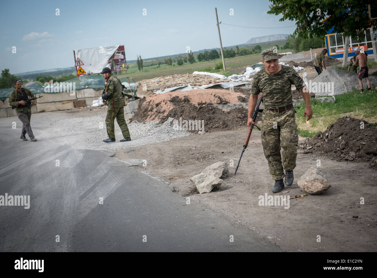 Pro-Russian militia checkpoint in the Semionovka village, outskirts of ...