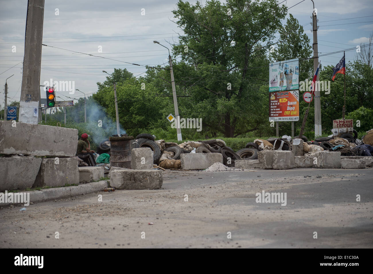 Pro-Russian militia checkpoint in Sloviansk during 2014 Ukraine ...