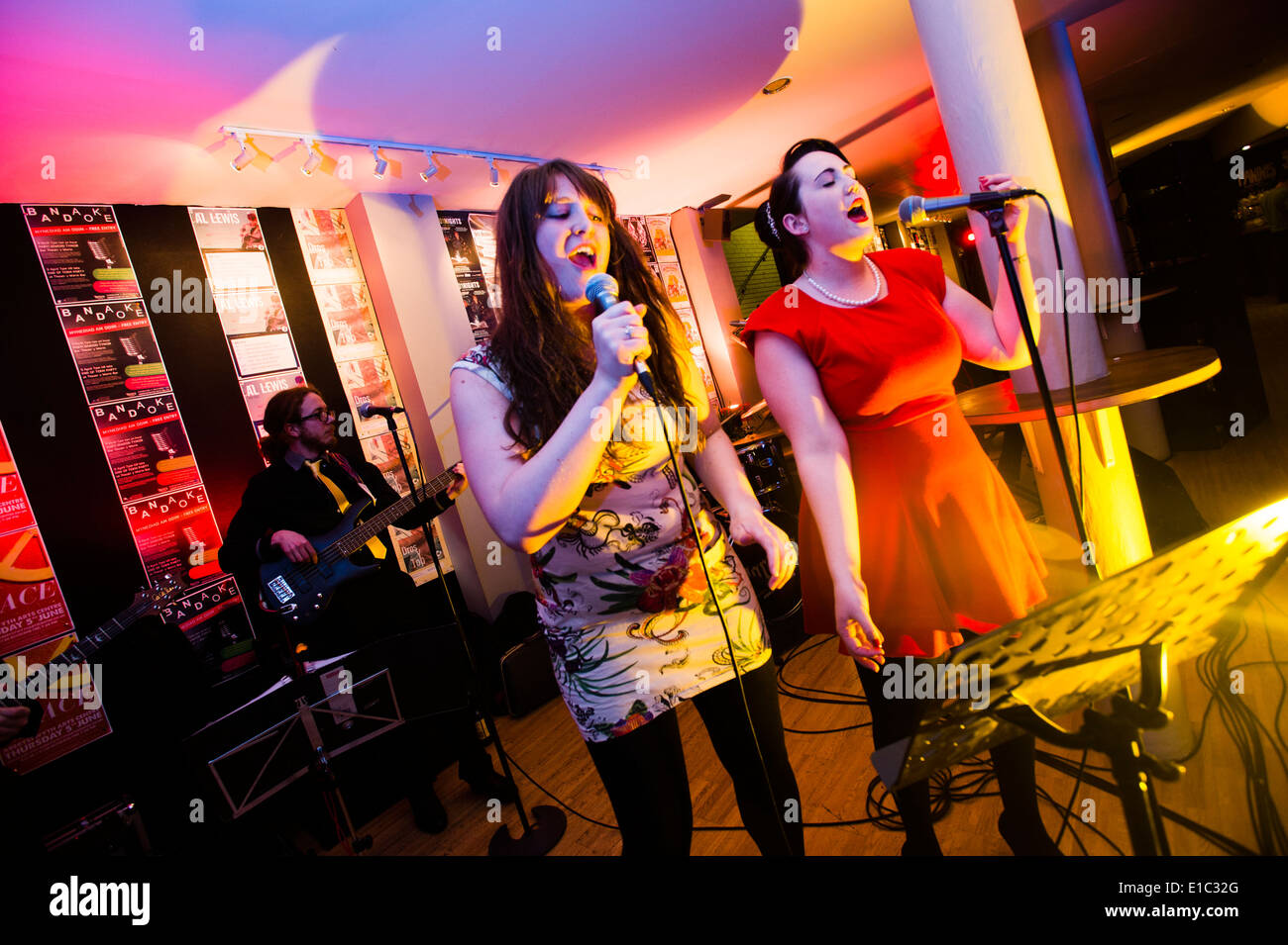 Two man band hi-res stock photography and images - Alamy