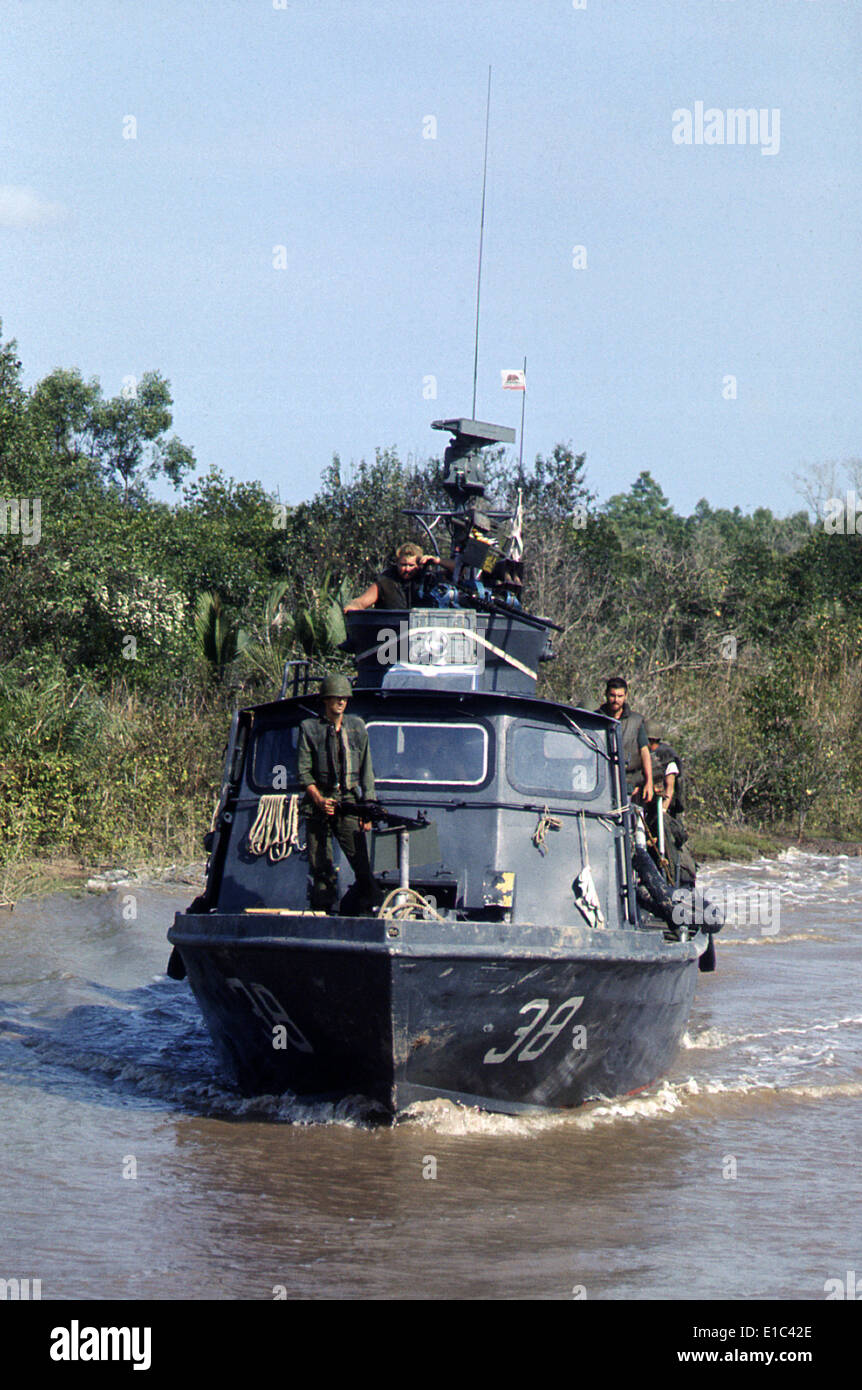Vietnam War, U.S. Navy inshore patrol craft PCF-38 of Coastal Division ...
