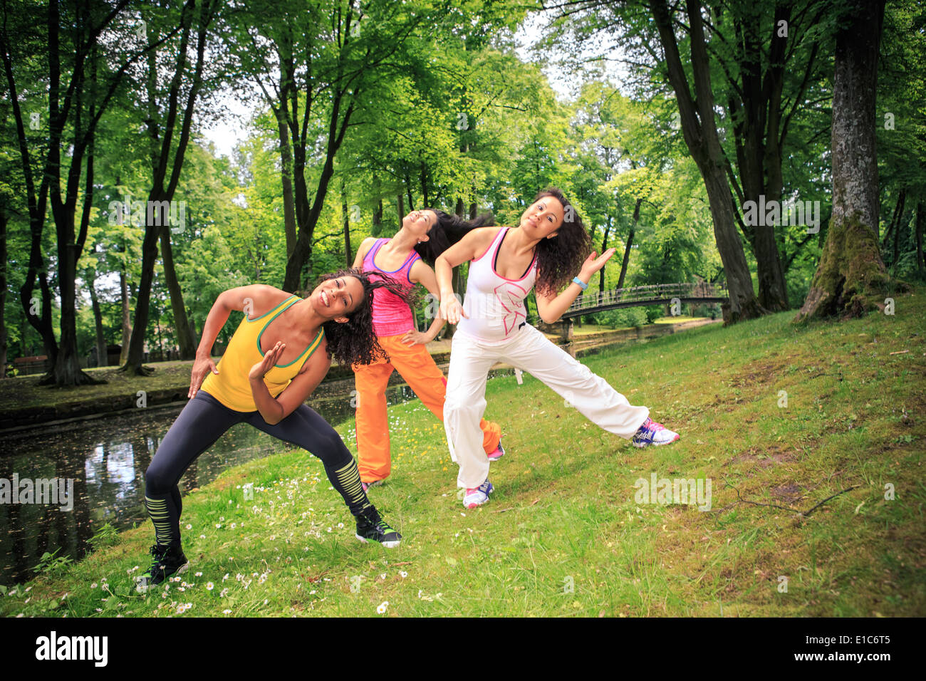 Group of women dancing hi-res stock photography and images - Alamy