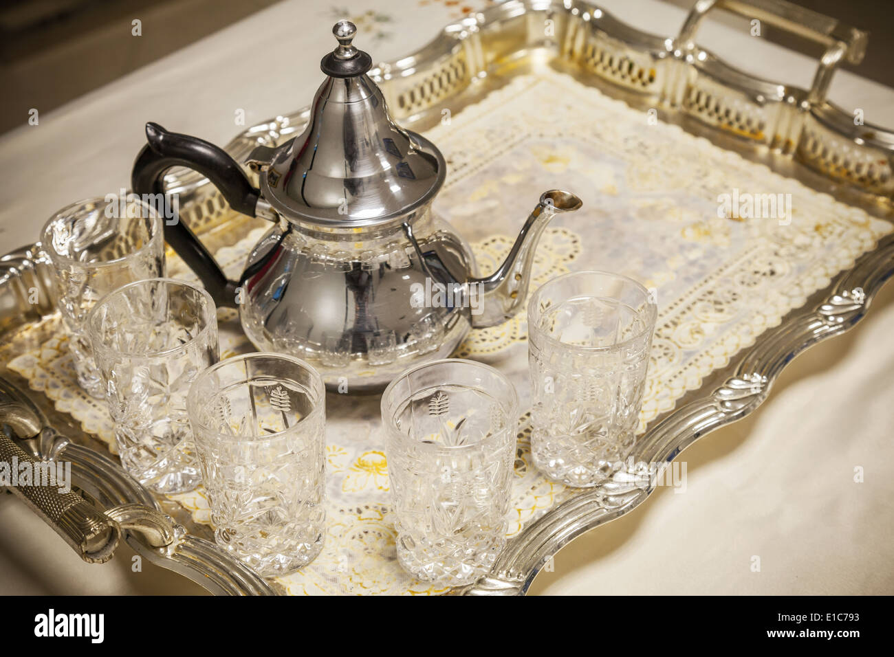 Arabic tea cup hi-res stock photography and images - Alamy