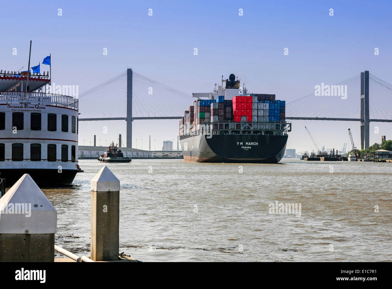 Container ship passing under bridge hi-res stock photography and images ...