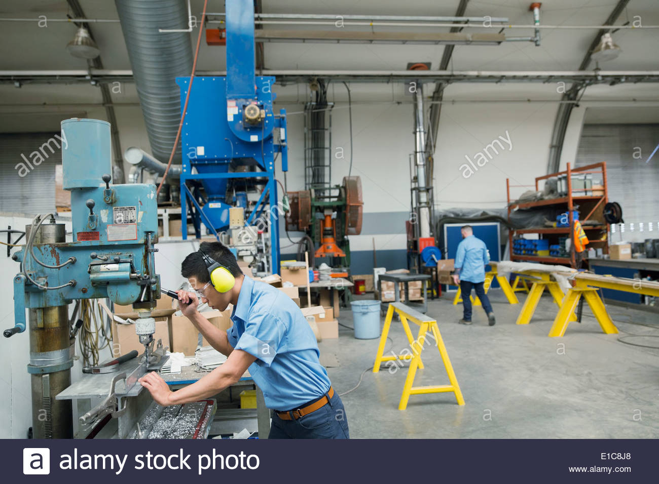 Chinese steel worker hi-res stock photography and images - Alamy