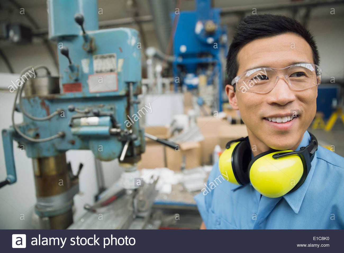 Chinese manufacturing plant hi-res stock photography and images - Alamy
