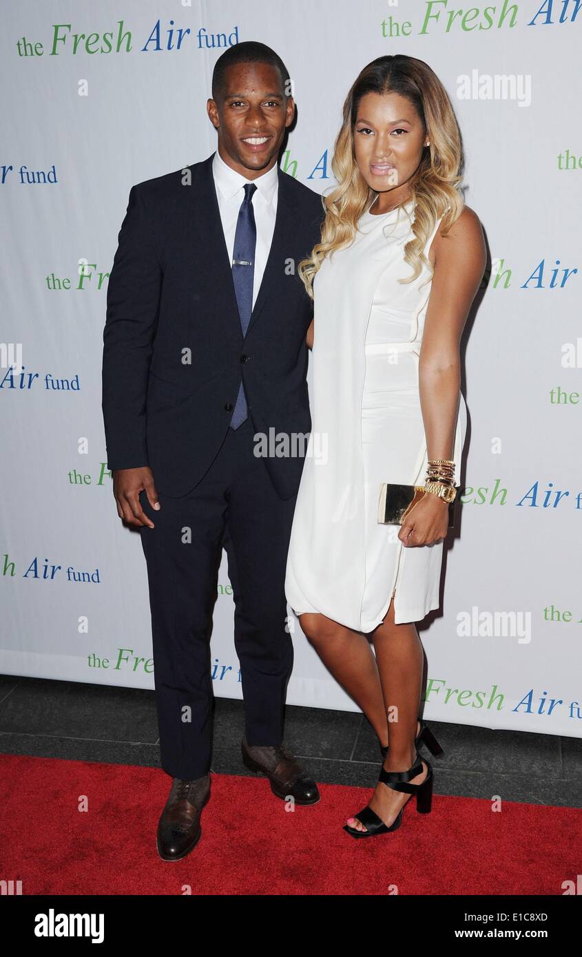 Elaina watley victor cruz hi-res stock photography and images - Alamy