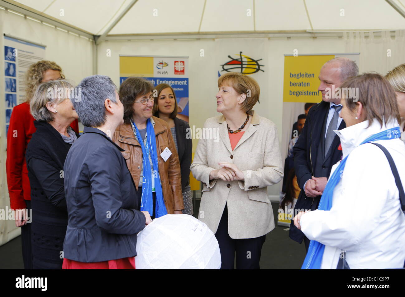 Angela merkel smiling hi-res stock photography and images - Alamy