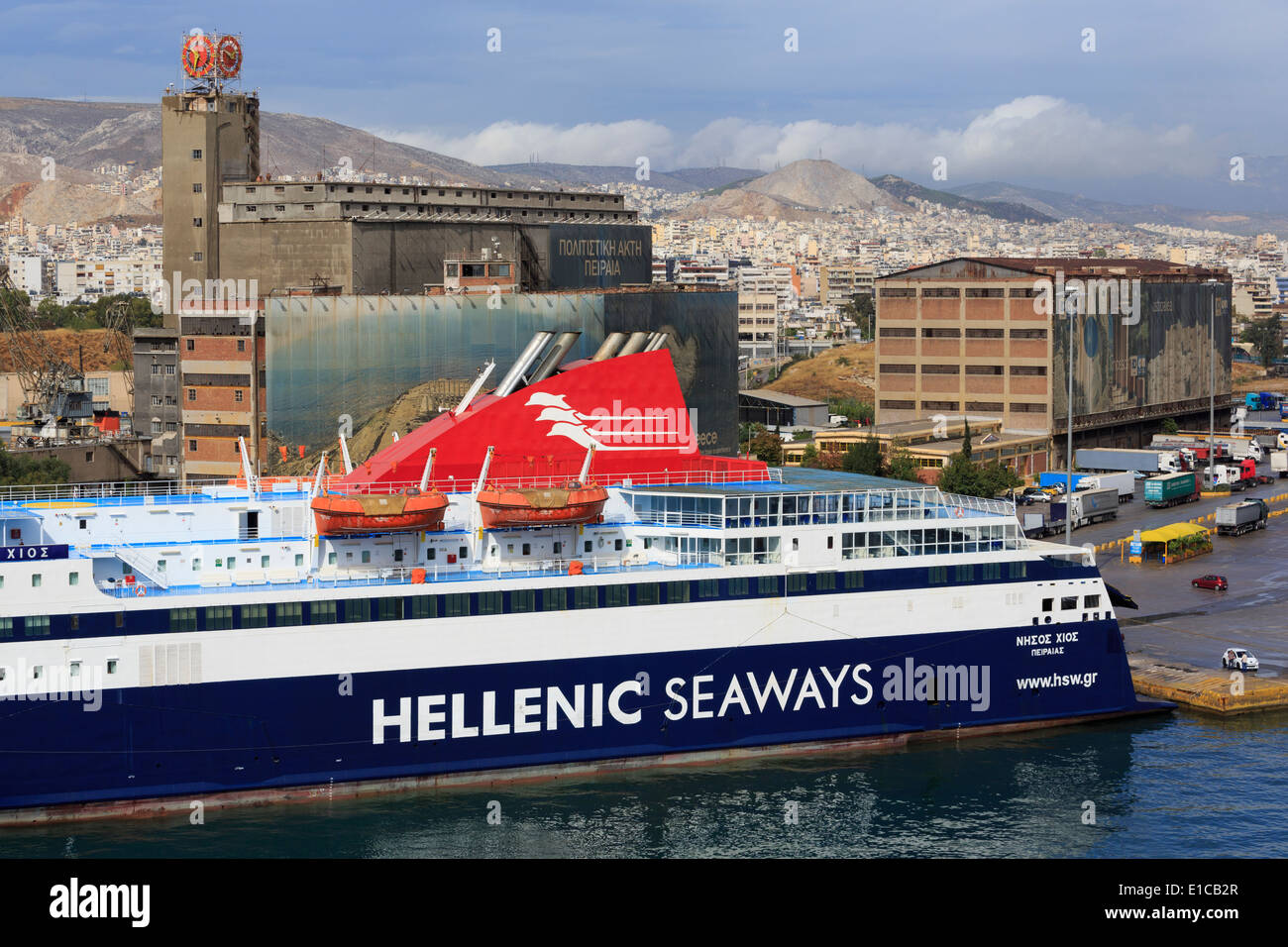 Port of piraeus ferry hi-res stock photography and images - Alamy