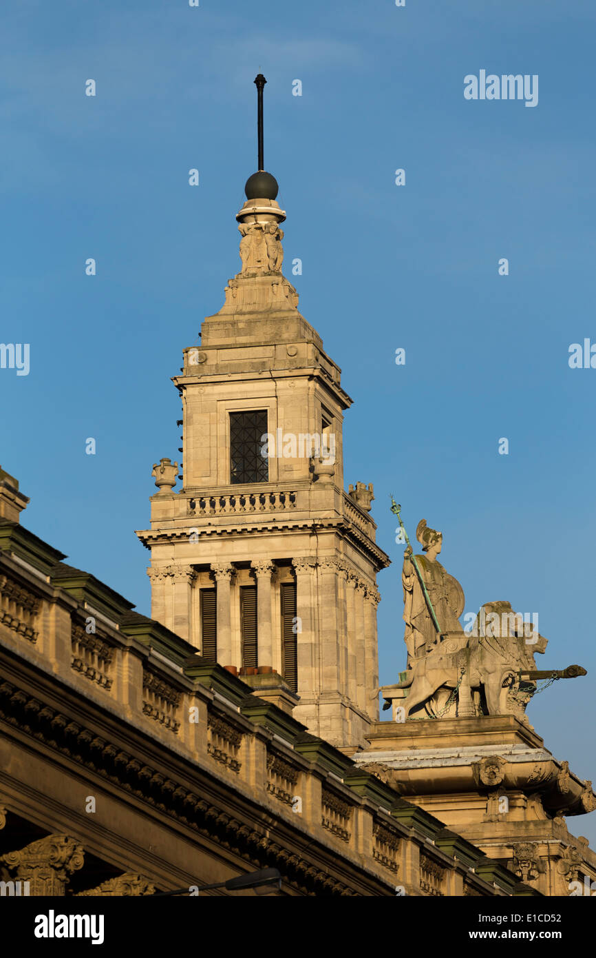 Courts of Justice roof Hull Humberside Stock Photo - Alamy
