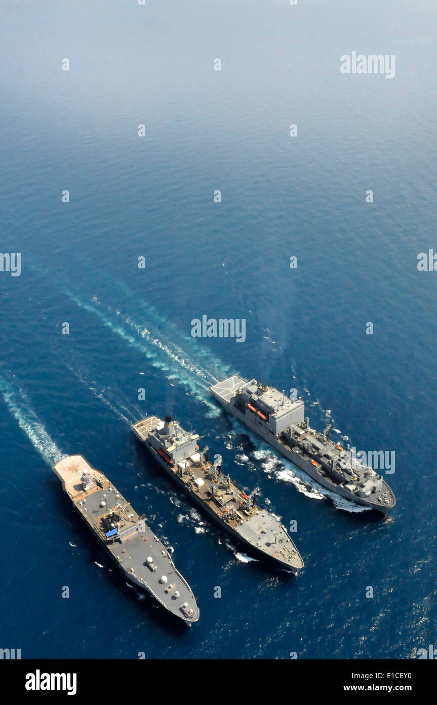Amphibious command ship USS Blue Ridge (LCC 19) takes on fuel from ...